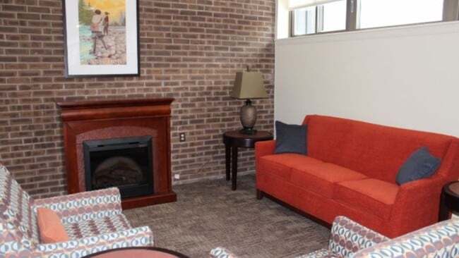 Naubuc Green Apartments - Glastonbury, Connecticut - 0 unit available ...