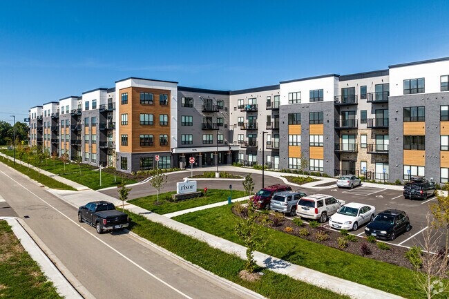 Risor of Maple Grove 55+ Apartments - Maple Grove, Minnesota - 43 units ...
