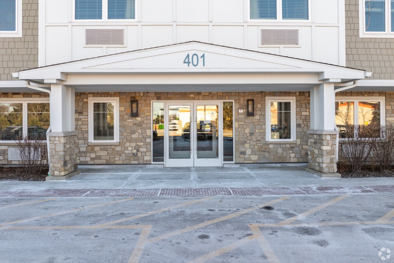 The Kenzie Senior Residences Apartments - Mount Prospect, IL | After55