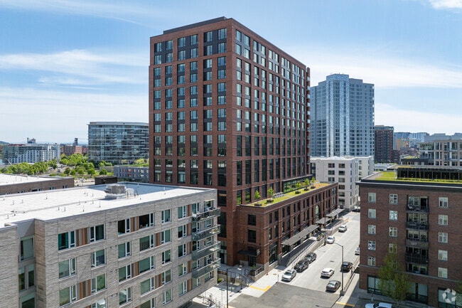 The Watermark at the Pearl Apartments - Portland, OR | After55