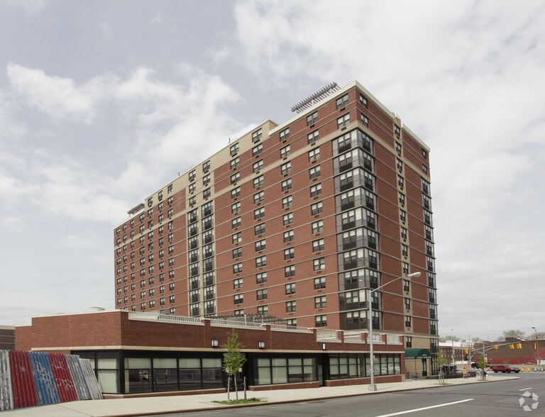 George T Douris Tower - Astoria, NY | After55