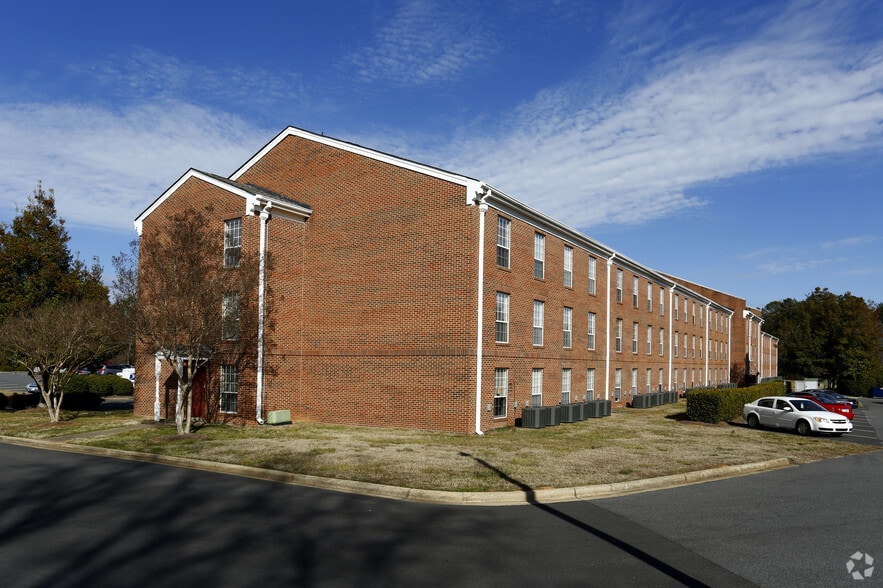 ARP Manor - Gastonia, NC | After55