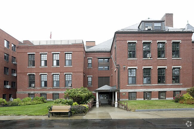 Varney School Apartments - Manchester, New Hampshire - 0 unit available ...