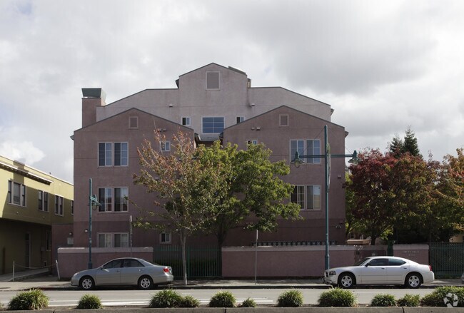 55+ Communities & Senior Living in Berkeley, California | After55