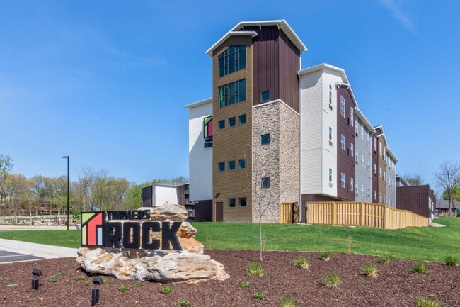 Turners Rock Senior Living Apartments - Springfield, Missouri - 0 unit ...