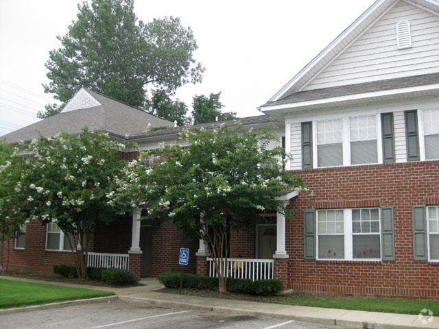 The Metropolitan and Greenlaw Place Apartm... Apartments - Memphis ...