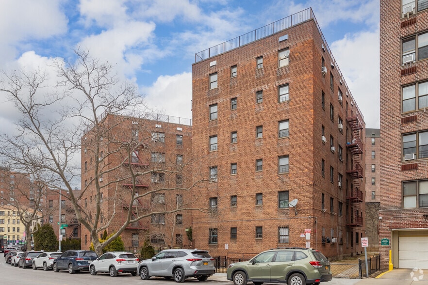 Manton House - Cooperative - Jamaica, NY | After55
