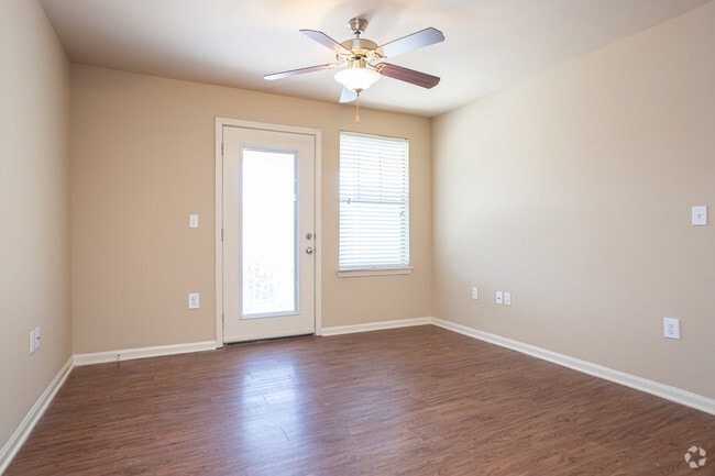 Mallard Crossing Apartments - Baton Rouge, Louisiana - 2 units ...