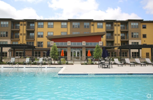 55+ Communities & Senior Living in Arlington, Texas | After55