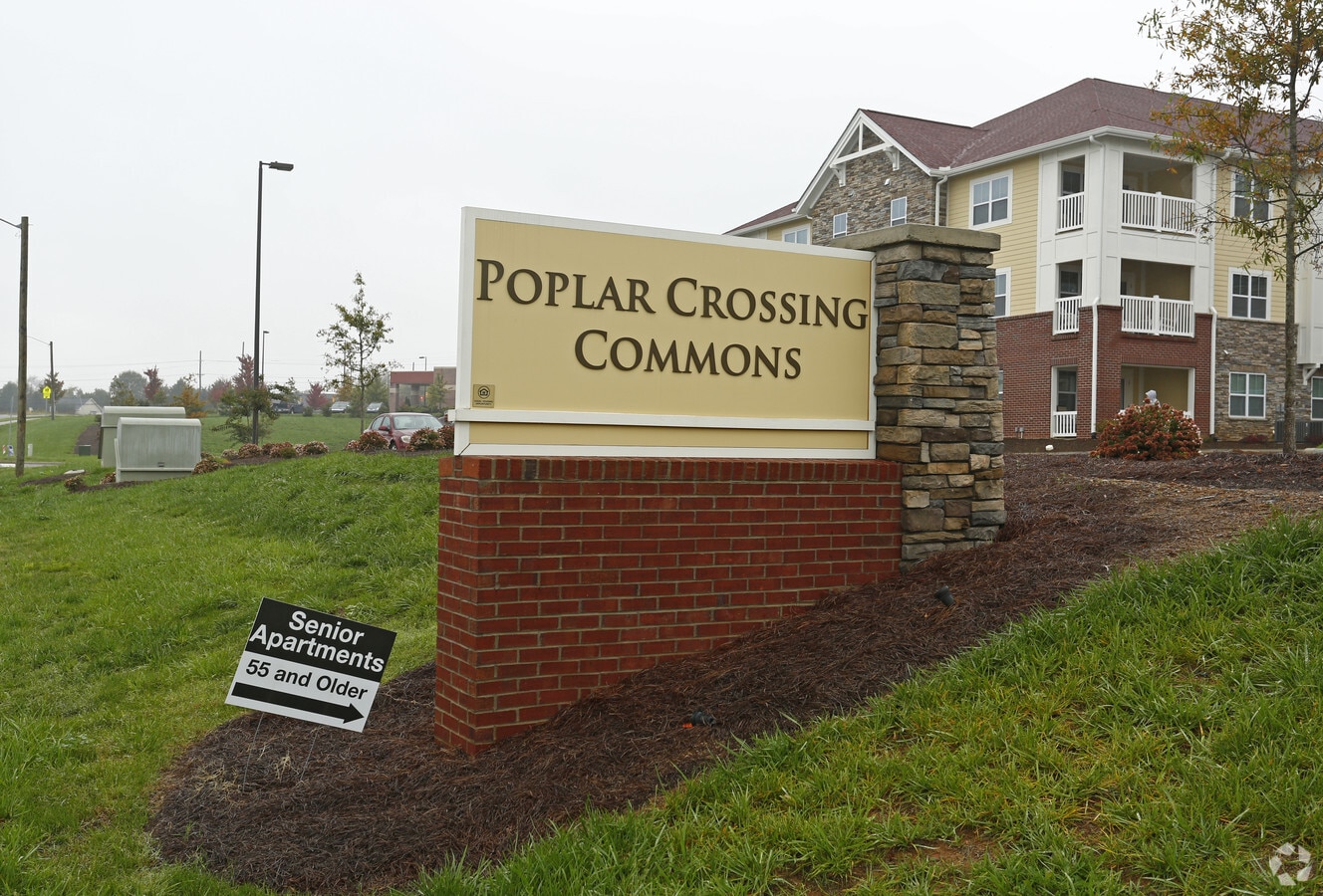 Poplar Crossing Commons Apartments - Concord, NC | After55