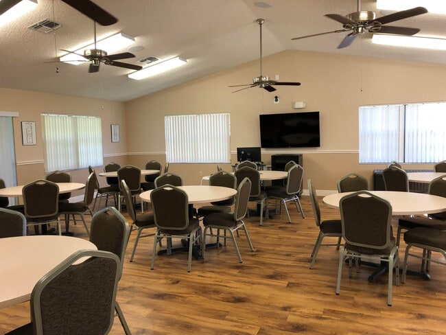 Forest Oaks Villas 55+ Apartments - Spring Hill, Florida - 0 unit ...