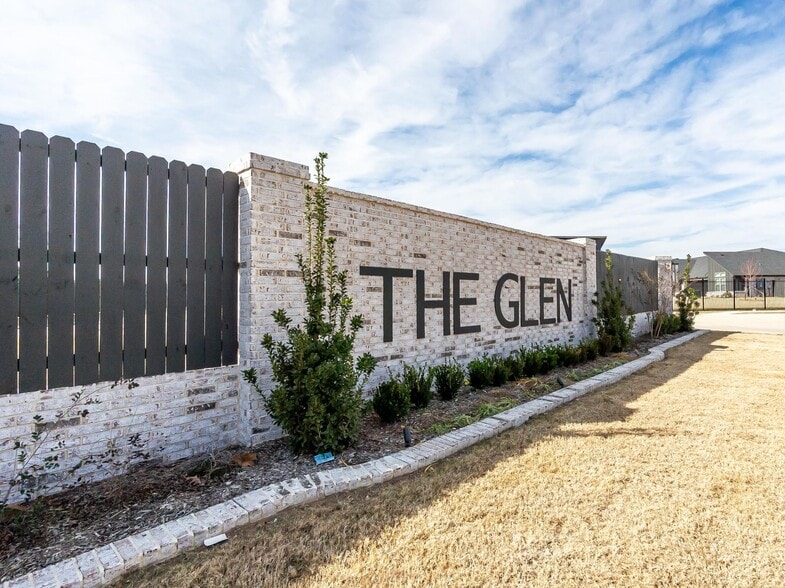 The Glen - Flint, TX | After55