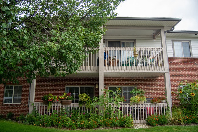 Westminster Meadows - Senior Apartments - Grand Rapids, Michigan - 3 ...