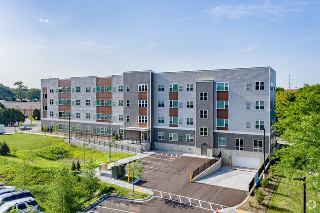 Point Place Apartments - Madison, Wisconsin - 5 units available | After55