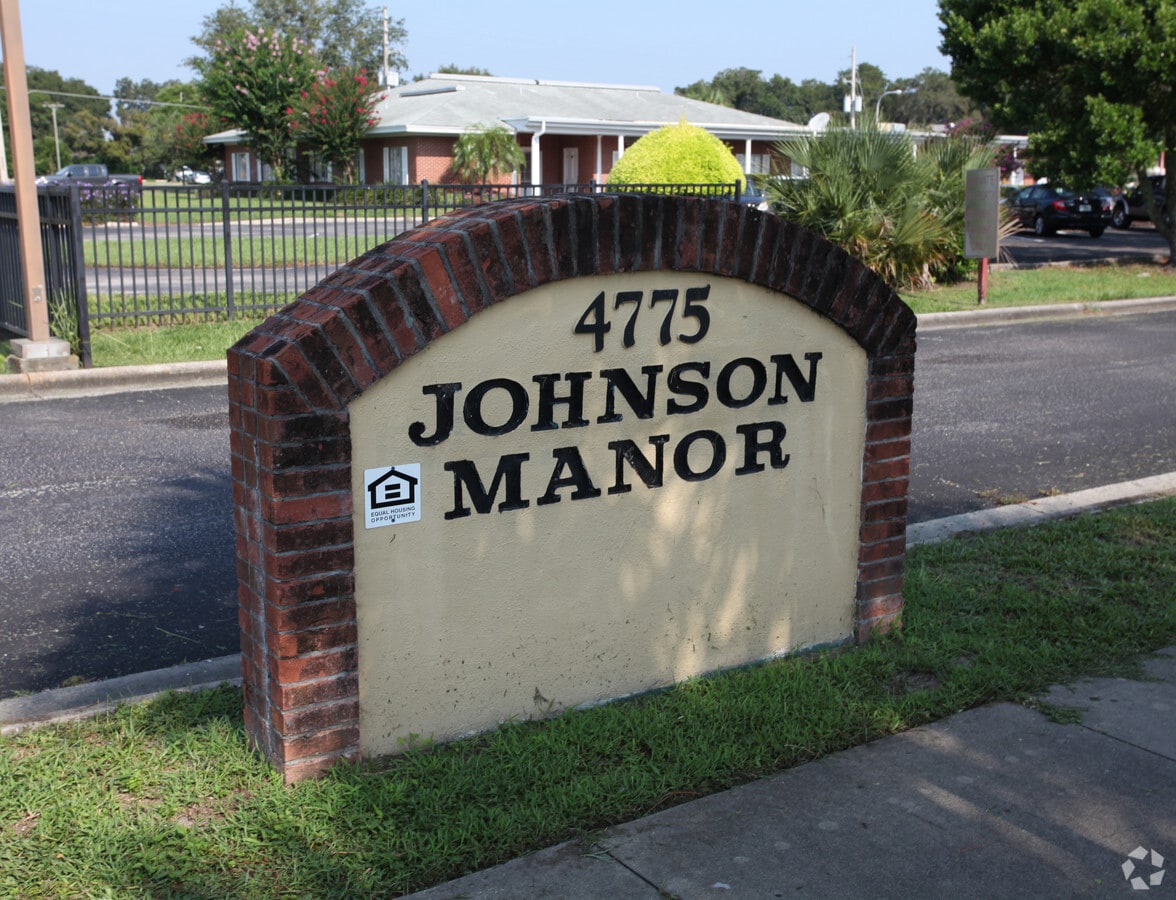 Johnson Manor Apartments - Orlando, FL | After55