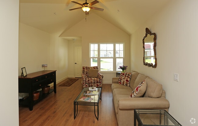 The Spinney at Van Dyke Apartments - Delmar, New York - 8 units ...