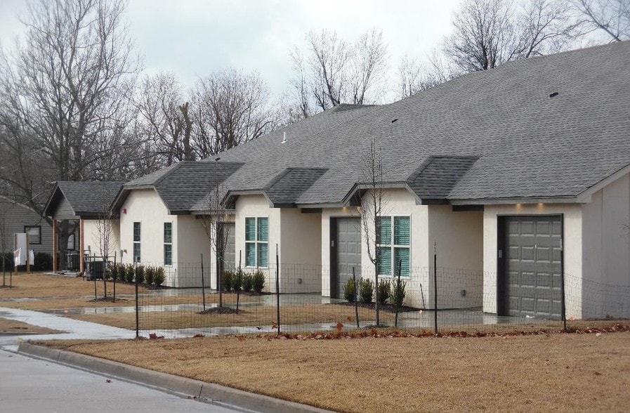 Legacy Park Midtown - Tulsa, OK | After55