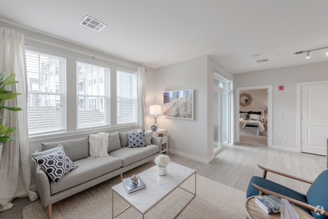 Everleigh Cape Cod- Age 55+ Active Adult Apartments - Hyannis, MA | After55