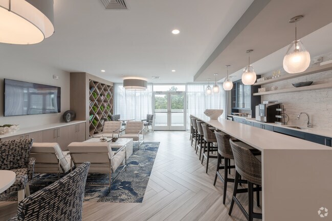 Everleigh Cape Cod- Age 55+ Active Adult Apartments - Hyannis ...