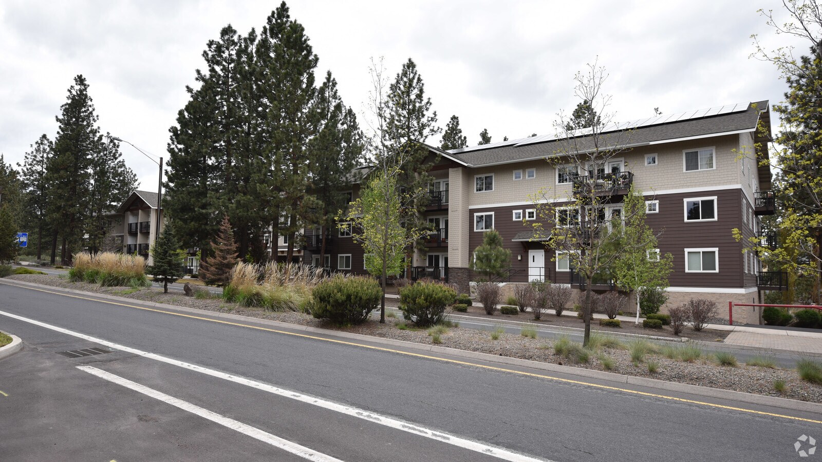 Mountain Laurel Lodge Apartments - Bend, Oregon - 0 unit available ...