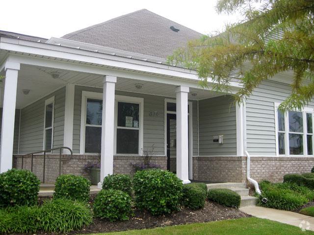 The Metropolitan and Greenlaw Place Apartm... Apartments - Memphis ...