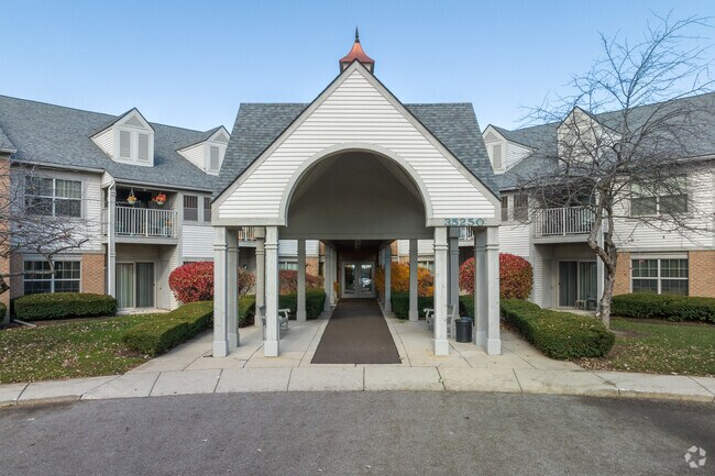 Carrington Place Senior Apartments - Farmington Hills, Michigan - 1 ...
