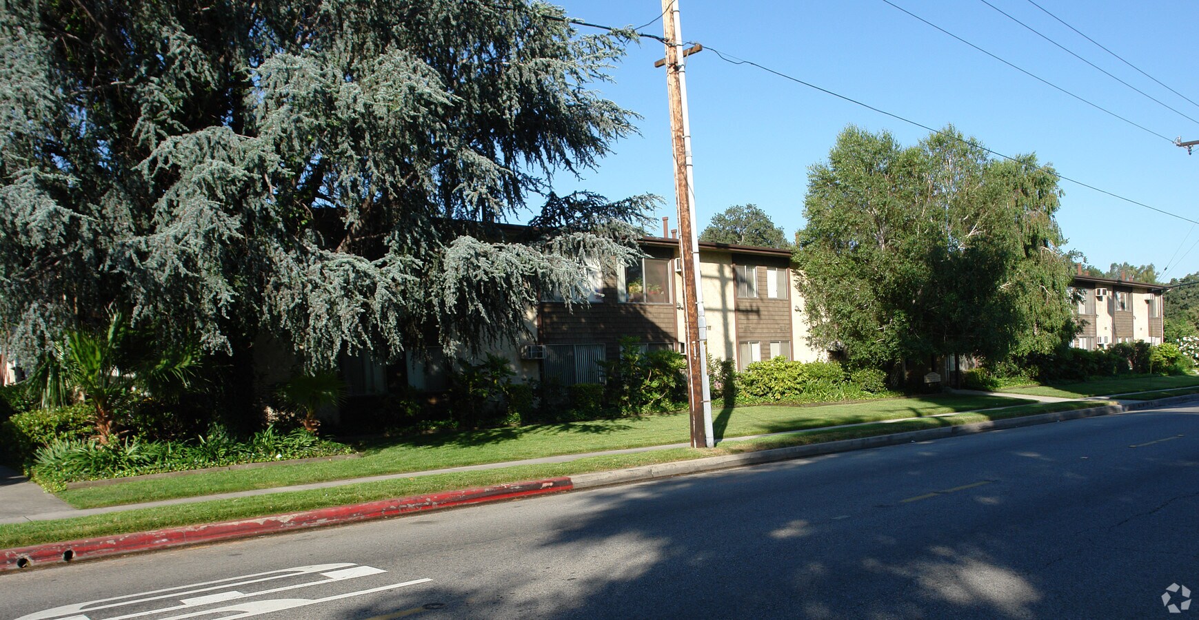 Newhall Terrace Apartments - Newhall, California - 0 unit available ...
