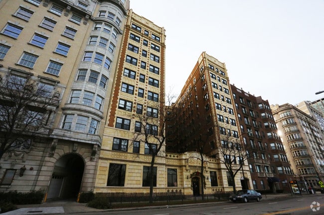 55+ Communities & Senior Living in Chicago, Illinois - Page 4 | After55