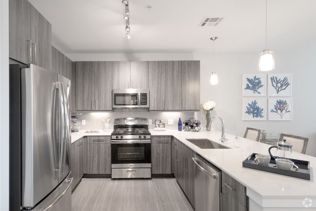 Everleigh Cape Cod- Age 55+ Active Adult Apartments - Hyannis, MA | After55