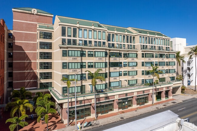 Honuakaha Senior Rentals 62+ - Honolulu, Hawaii - 34 units available ...