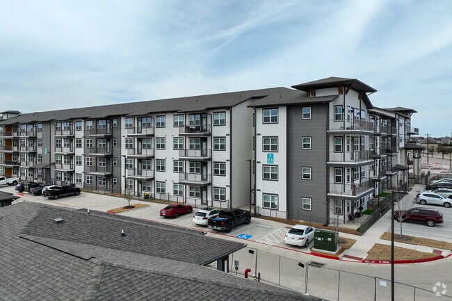 Mera Craig Ranch 55+ Active Adult Apartments - McKinney, TX | After55