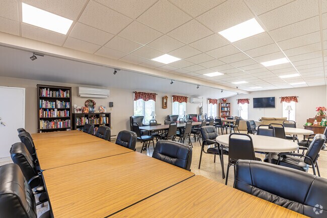 Pequot Village Apartments - Groton, Connecticut - 16 units available ...