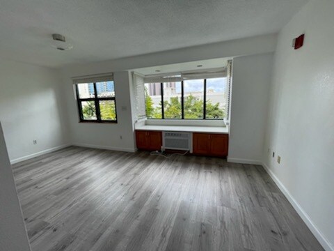 Honuakaha Senior Rentals 62+ - Honolulu, Hawaii - 34 units available ...