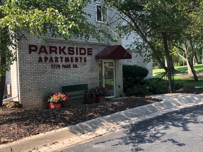 Parkside Apartments - Omaha, Nebraska - 1 unit available | After55