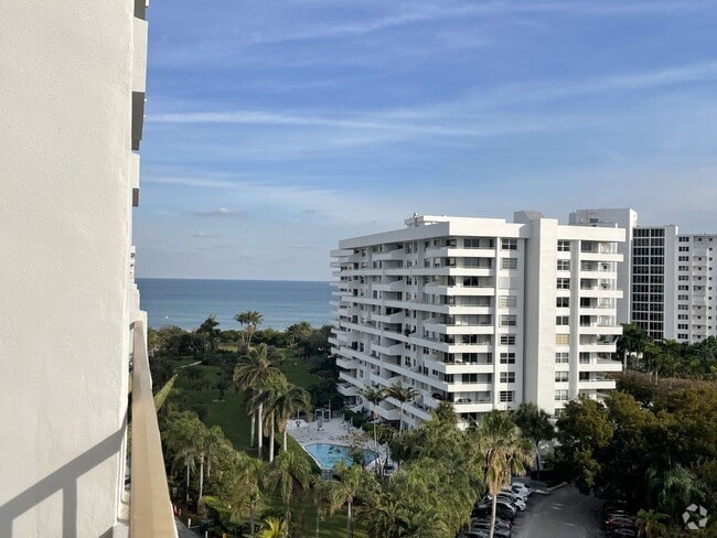 Senior Living Condos in Miami, Florida | After55