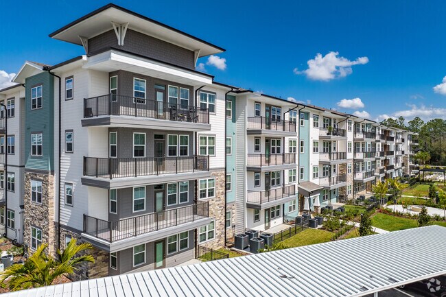 Amberlin Wiregrass Ranch 55+ Active Adult Apartments - Wesley Chapel ...