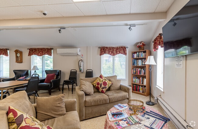 Pequot Village Apartments - Groton, Connecticut - 16 units available ...