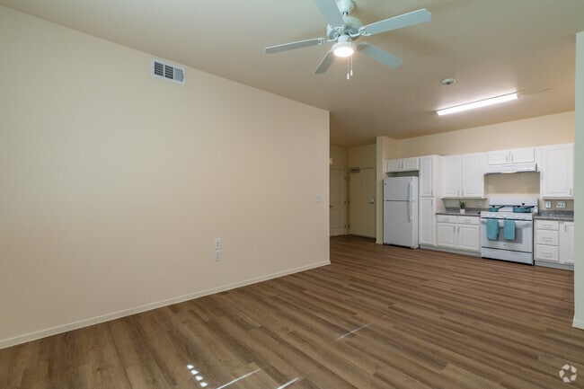 Decatur Commons Senior Apartments - Las Vegas, NV | After55